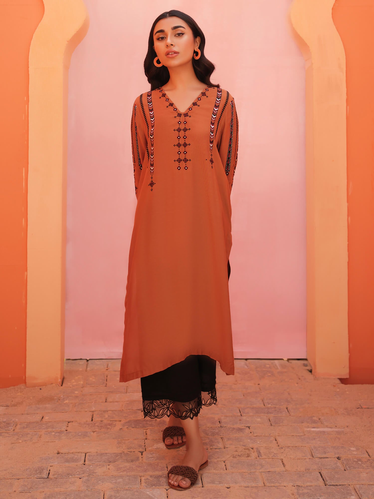 Embroidered Kurta | Mishkaa